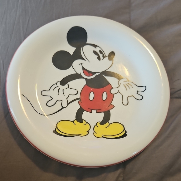 Disney | Dining | Disney Mickey Mouse White And Black Dinnerware ...